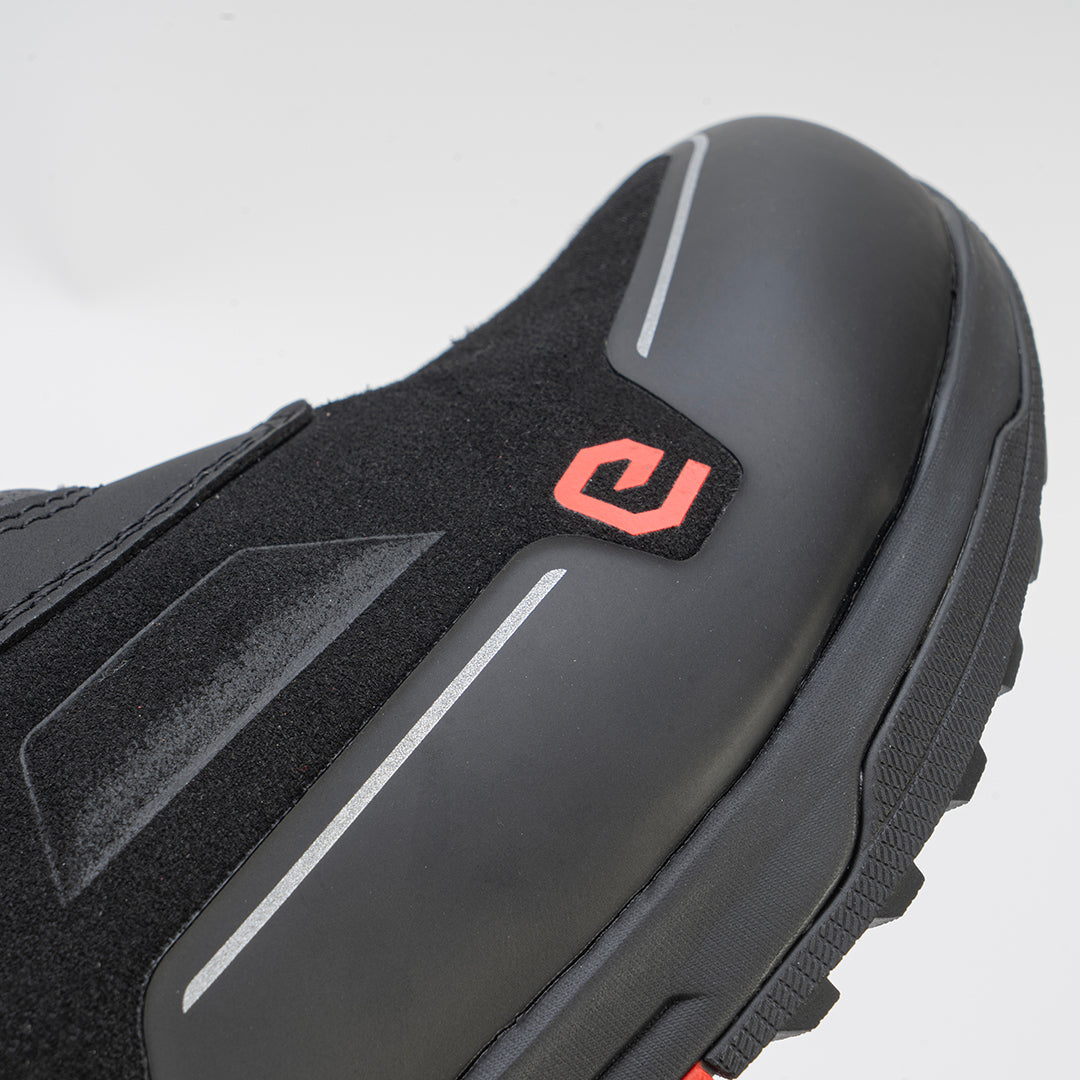 Eleveit Venom WP Black – Regina Specialties